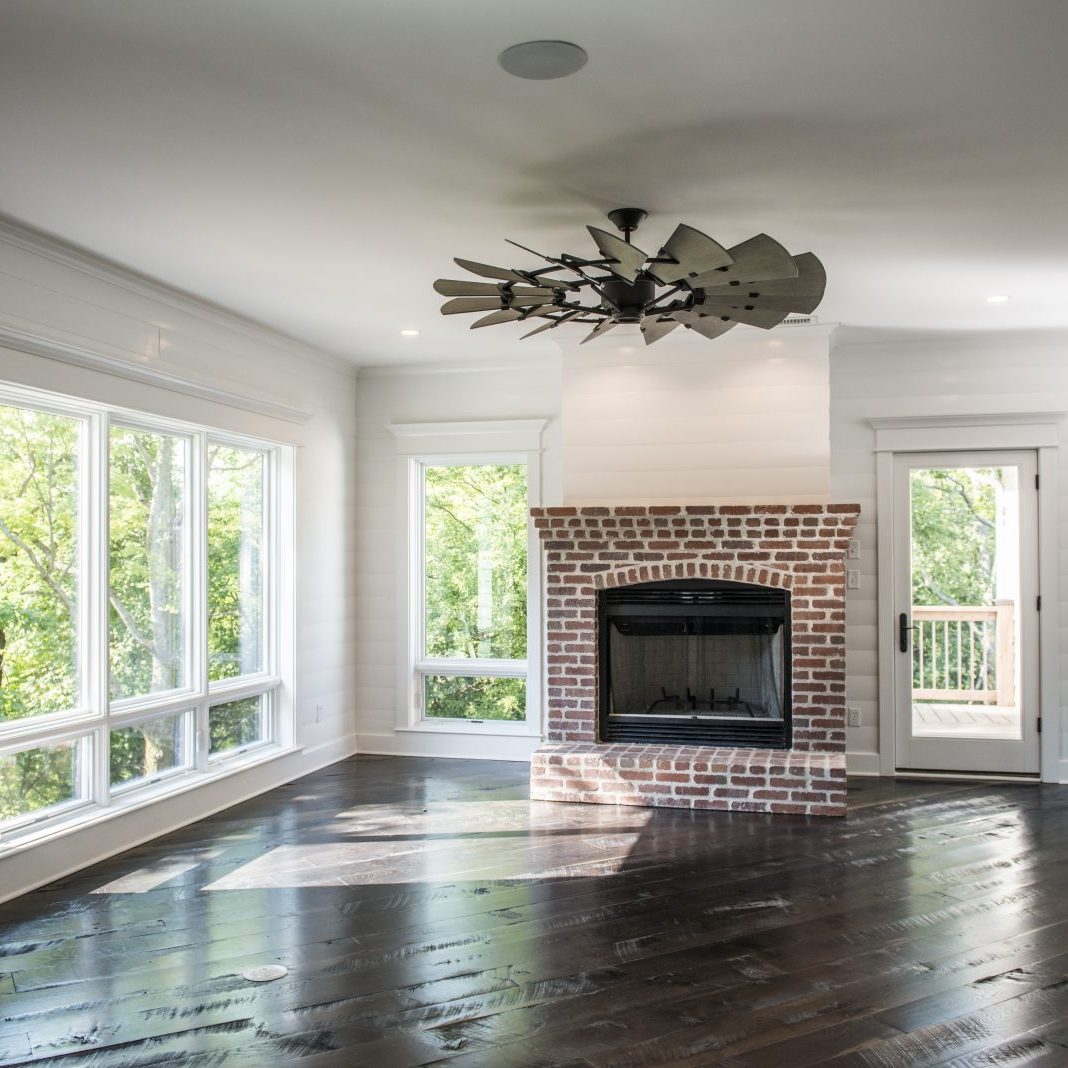 Modern Farmhouse Style Home – Apple Tree Homes